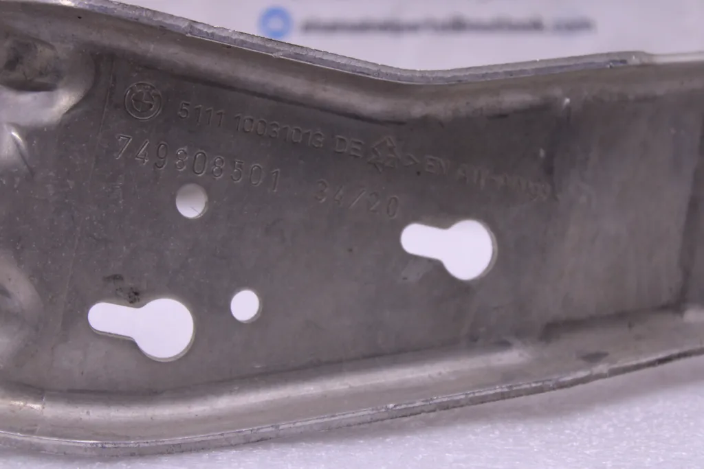 BMW X1 REINFORCEMENT BRACKET RIGHT FRONT 51117498085 - Salsabel Auto ...