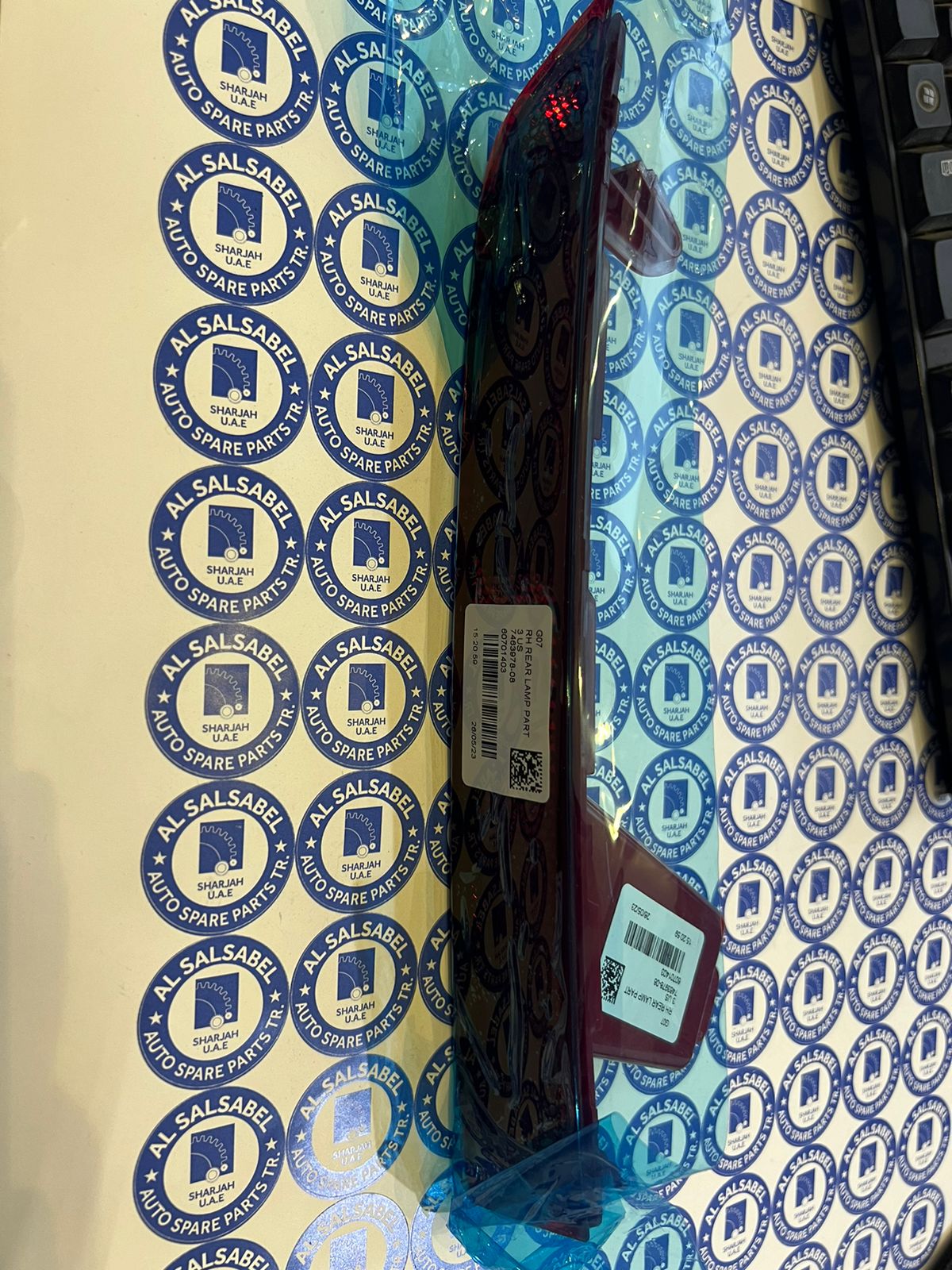 BMW Reflector Right 63147463978 - Salsabel Auto Spare Parts